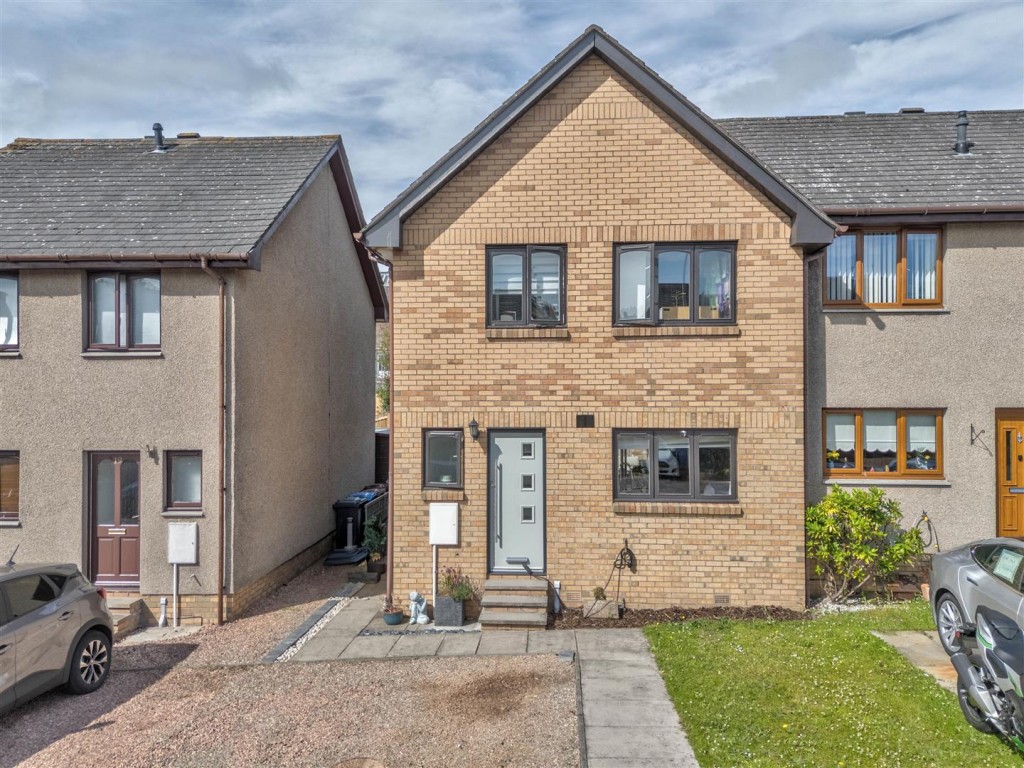 21, Seafield Close, Dundee, 3 bedroom, House